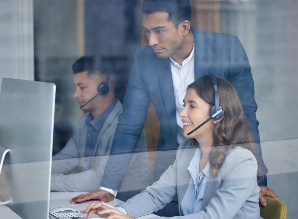 Hidden Costs of In-House vs. Outsourced Contact Centers | Accelergent Growth Solutions